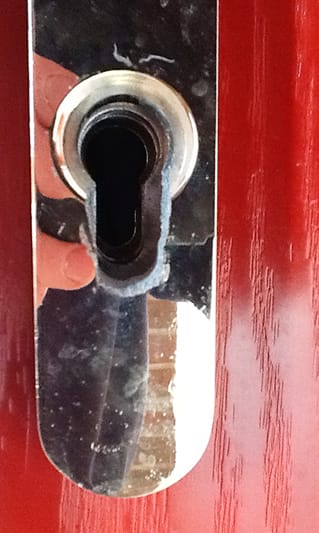 Hall Of Shame - Shockingly Bad Locksmith Work (50+ Examples)