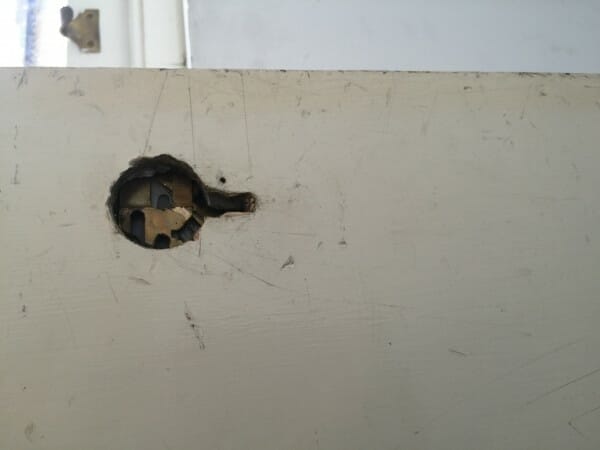 Hall Of Shame - Shockingly Bad Locksmith Work (50+ Examples)